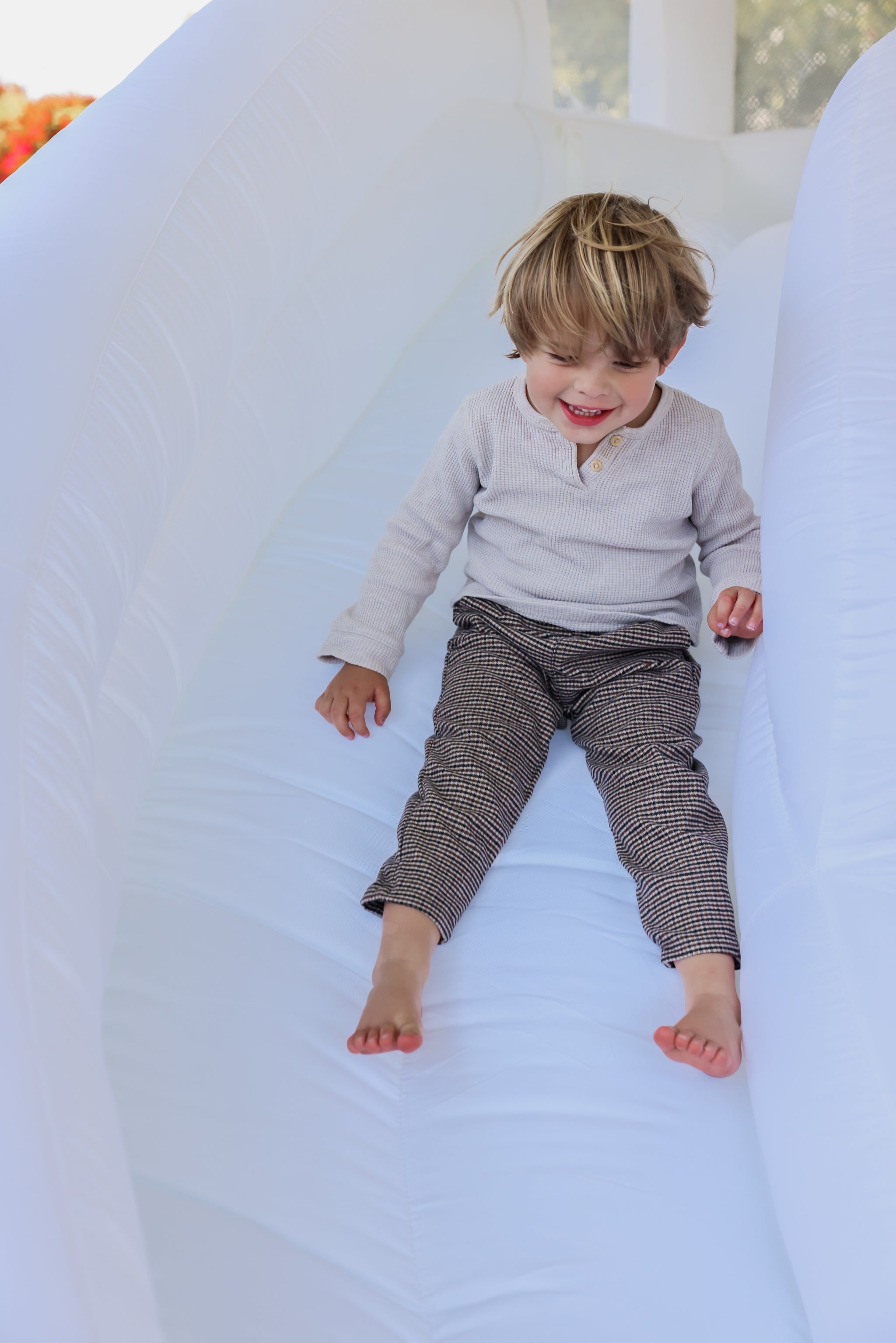 JumpHaus in Basic White – SUNHAUS