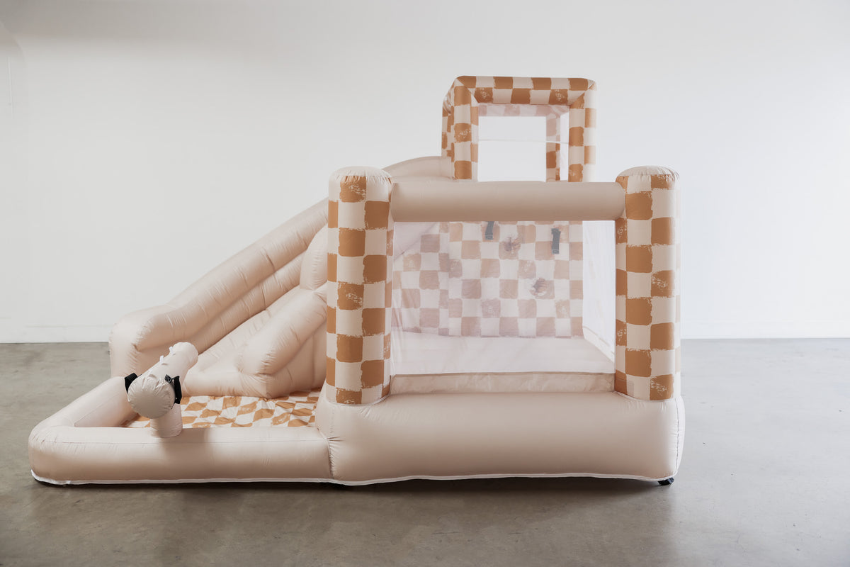JumpHaus in Check – SUNHAUS